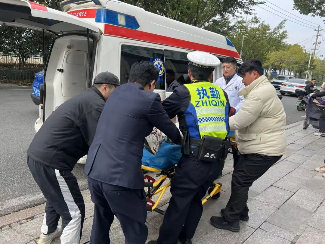 宁德交警：暖心警事＋1＋1＋1…… - 八闽风采 - 福建交警网